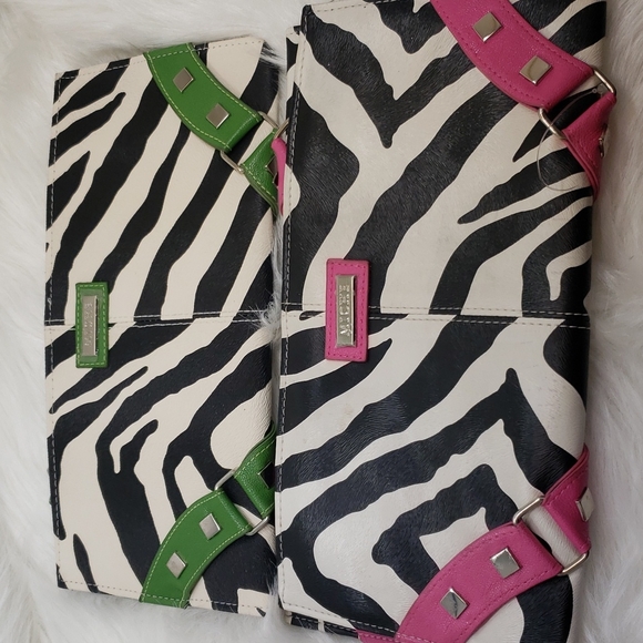 Miche | Bags | Miche Zoe Classic Pink Green Zebra Print Purse Covers ...